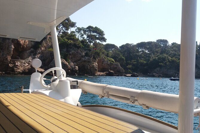 Private ride with sea bath in Solar Catamaran - FAQs about the Tour