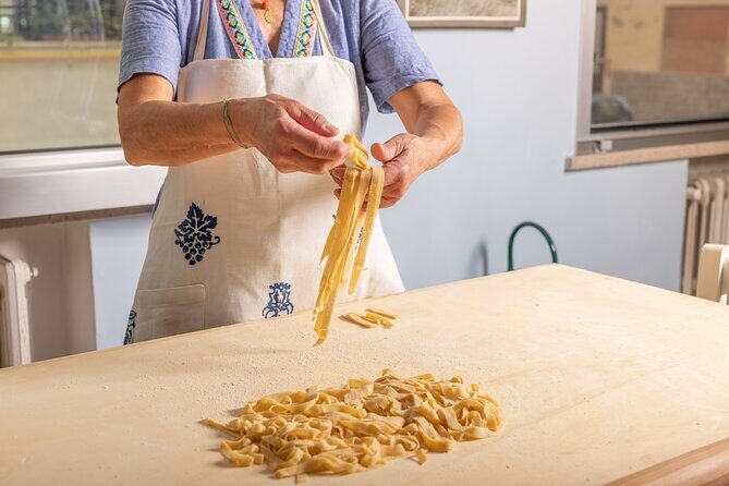 Private Romagna cooking lesson at the table in Rimini - Authenticity, Hospitality, and Learning