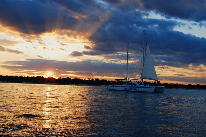 Private Romantic Sailing Sunset Experience - What Is the Private Romantic Sailing Sunset Experience?