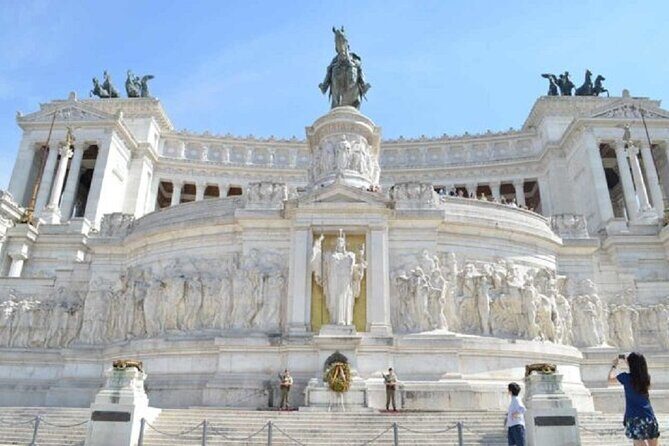 Private: Rome Walking Tour + dinner - Key Points