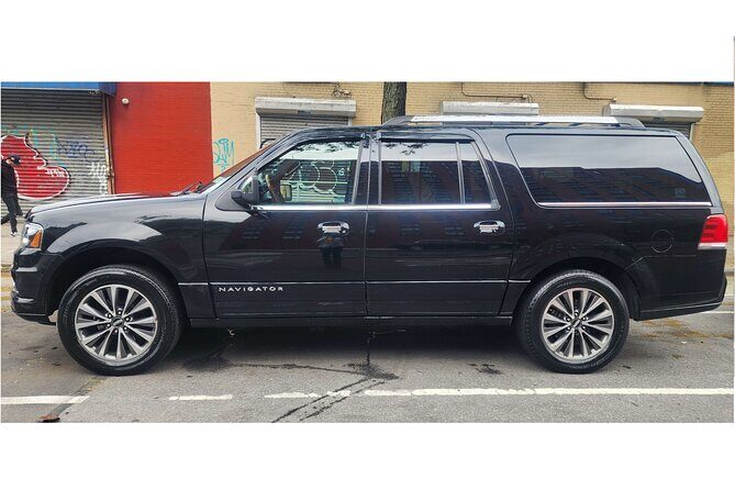 Private Round Trip EWR Newark Airport to and from New York City - Vehicle Options and Comfort
