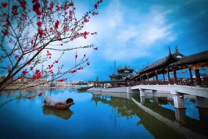 Private Round-Trip Transfer between Tongli Water Town and Suzhou City - Who Should Consider This Transfer?