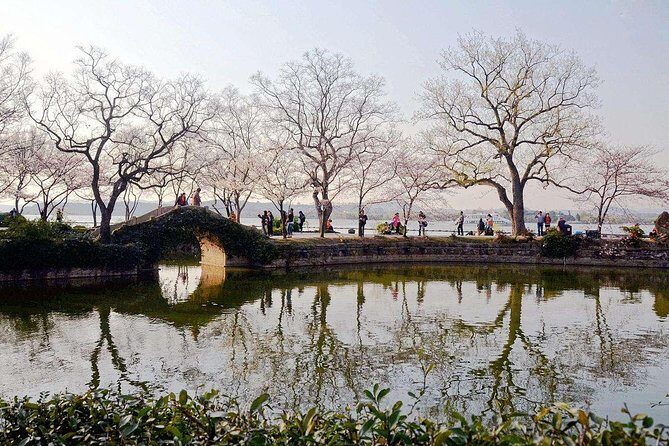 Private Round Trip Transfer to Top Wuxi Attractions from Shanghai - Key Points