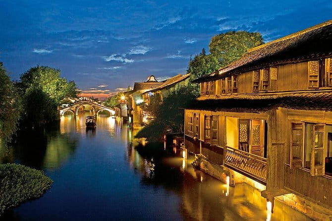 Private Round Trip Transfer to Wuzhen Water Town from Hangzhou - An Introduction to the Experience