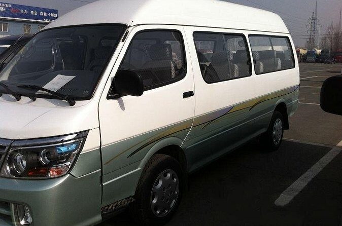 Private Round-Trip Transfer:Chengdu Shuangliu Airport or Chengdu - The Sum Up