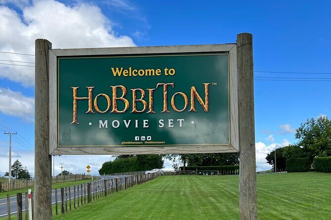 Private Round Trip Transport To Hobbiton From Auckland - An Authentic and Comfortable Way to Visit Hobbiton