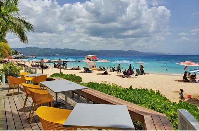 Private Roundtrip Hotel Transfers to Doctors Cave Beach Club - The Sum Up