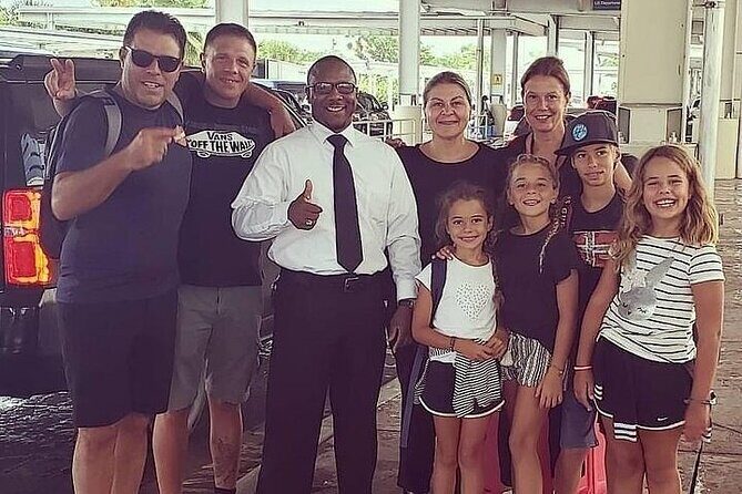 Private Roundtrip Minibus Transfer to Downtown Nassau - What to Expect from the Transfer Service