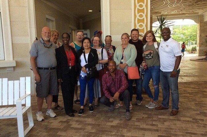 Private Roundtrip Minibus Transfer to Downtown Nassau - Detailed Breakdown of the Experience