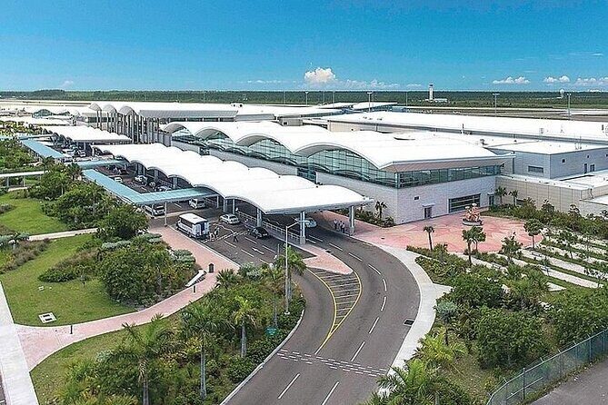 Private Roundtrip Sedan Airport Transfer to Paradise Island - FAQ