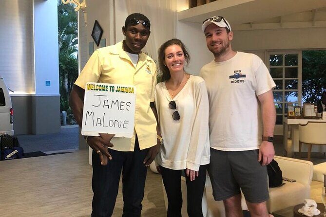 Private roundtrip transfer from MBJ airport to Grand Palladium - Why Choose a Private Transfer?