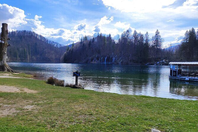 Private Roundtrip Transfer from Zadar to Plitvice National Park - Key Points