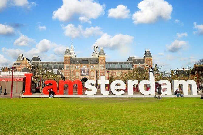 Private roundtrip transfer Schiphol Airport - Amsterdam - Why Choose this Private Transfer? An In-Depth Look