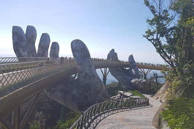 Private Roundtrip Transfer to GOLDEN BRIDGE BA NA HILLS & MARBLE MOUNTAIN - What the Reviews Say