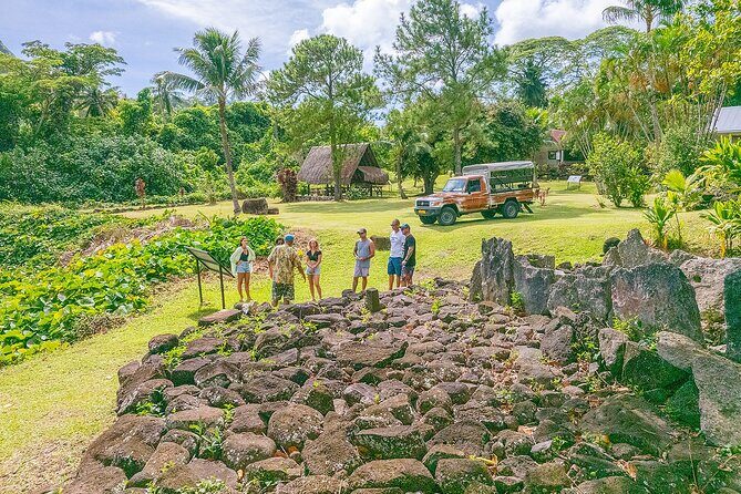 Private Safari Adventure Tour in Bora Bora with Local Guide - Key Points