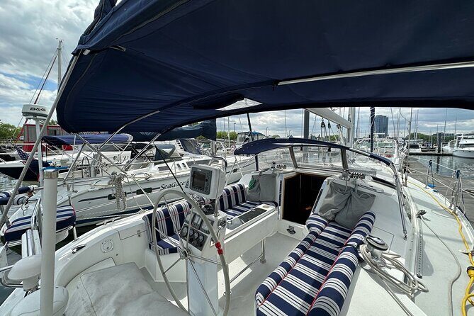 Private Sail Around New York City and The Statue of Liberty - FAQs