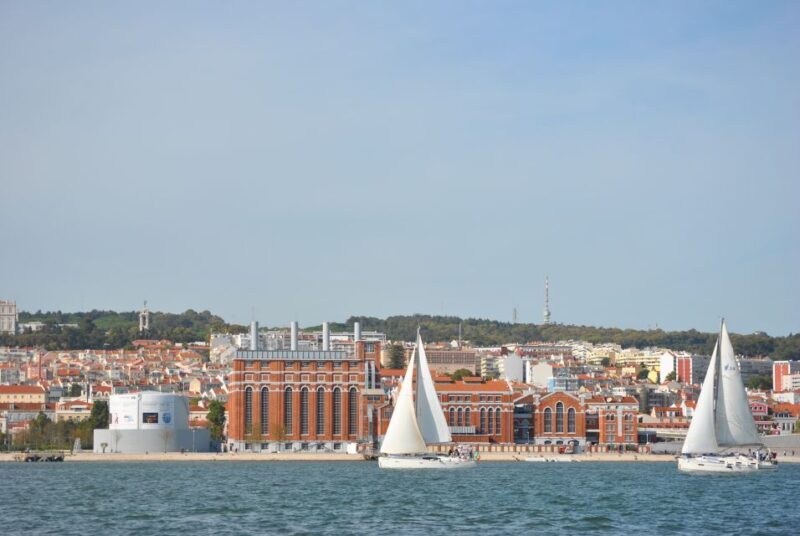 Private Sailing Boat Tour Lisbon with a drink: 2 to 8 Hours - The Real Value of the Tour