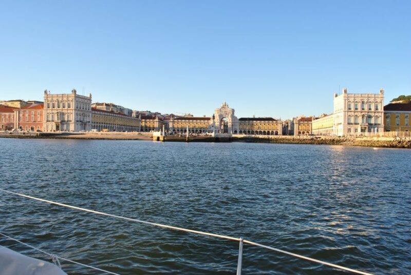 Private Sailing Boat Tour Lisbon with a drink: 2 to 8 Hours - Practical Details and Tips