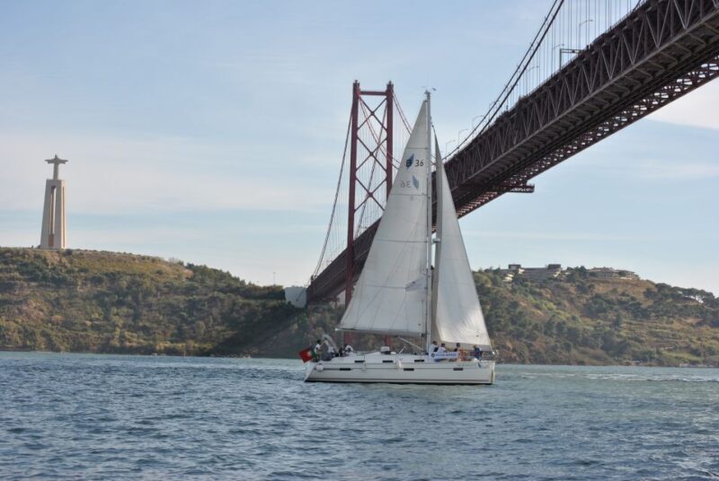 Private Sailing Boat Tour Lisbon with a drink: 2 to 8 Hours - FAQ