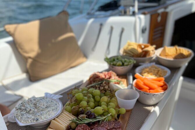Private Sailing, Dolphin and History Tour on Mystique - Comfort and Convenience Onboard