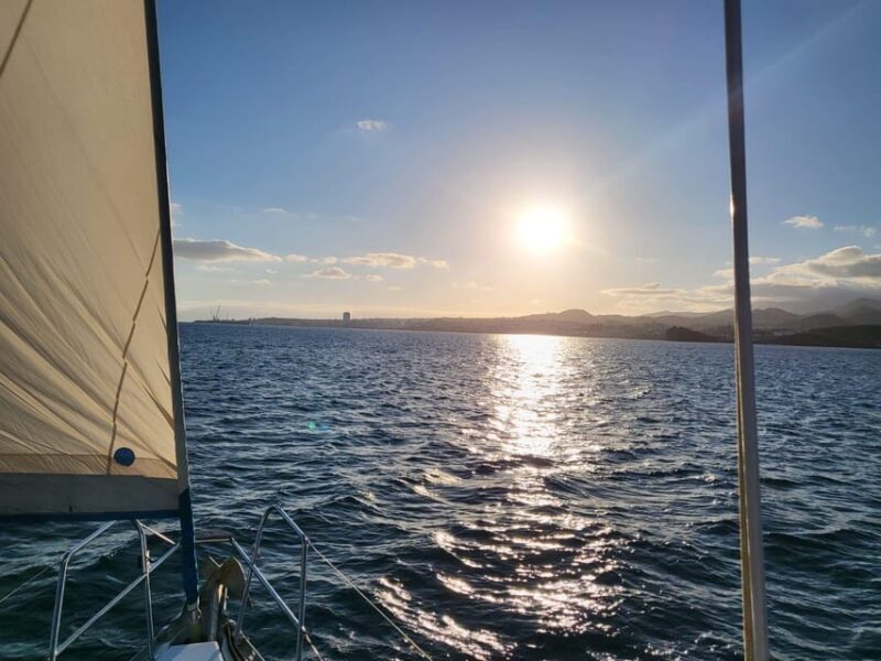 Private Sailing Sunset Tour PDL - Key Points