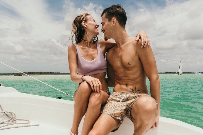 Private sailing tour of Bacalar Lagoon - A Detailed Look at the Experience