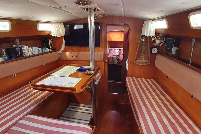 Private sailing trips around Fishers island from New London, CT - FAQs