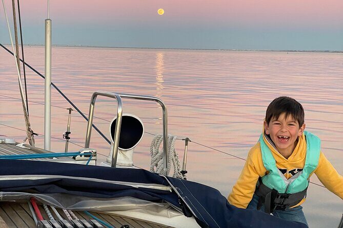 Private Sailing w/ Wine's in Lisbon - Practical Aspects: What to Expect and Considerations