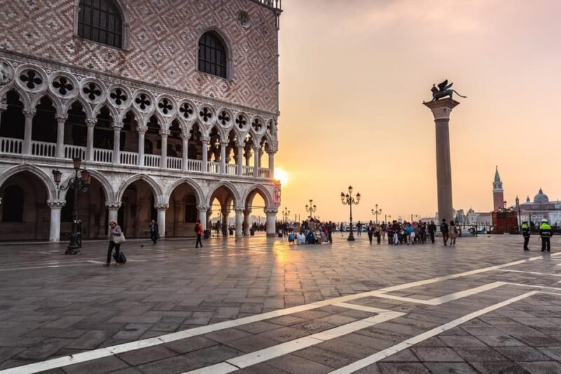 Private Saint Marks square and the Highlights of Venice - The Value of the Experience