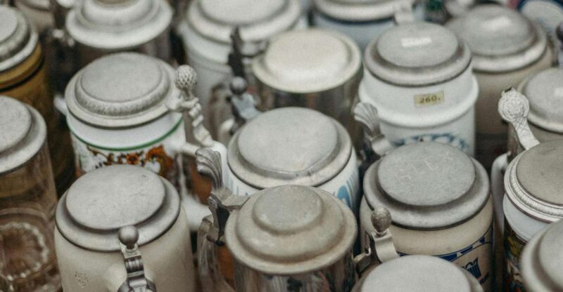 Private Saint Ouen Flea Market Tour - Highlights of the Market & Stops