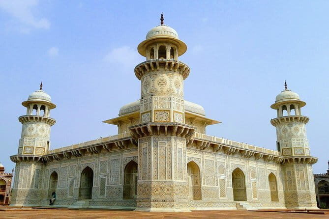 Private: Same day Taj Mahal And Agra Fort Tour By Car - Authentic Experiences and Travel Tips