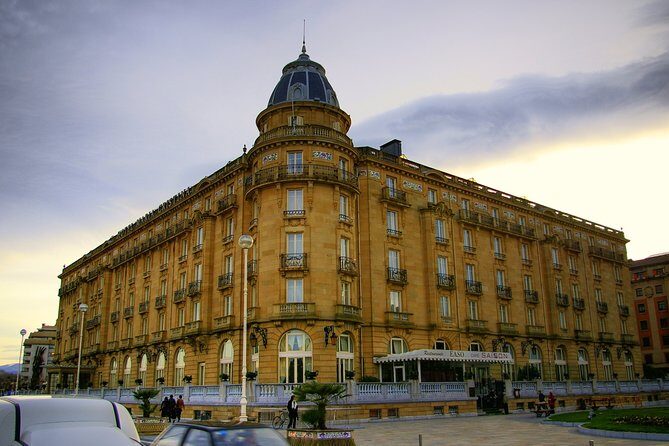 Private San Sebastian City Walking Tour - FAQs