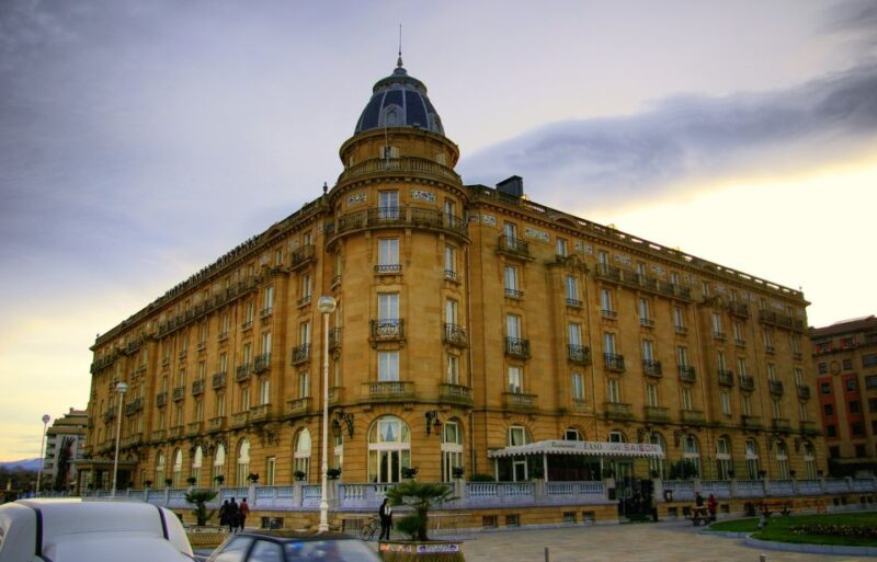 Private San Sebastian City Walking Tour - Practical Tips for Your Tour