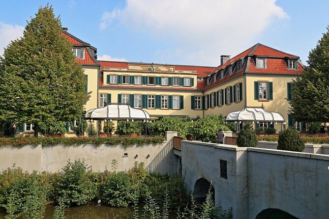 Private scavenger hunt around the Berge Castle in Gelsenkirchen - Key Points