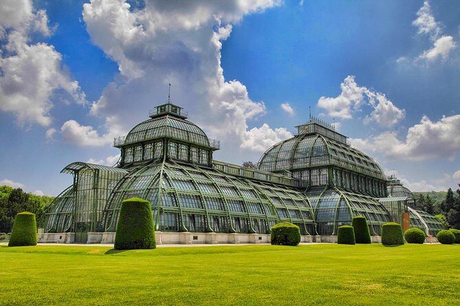 Private Scenic Transfer from Budapest to Vienna with 4h of Sightseeing - Who Is This Tour Best For?