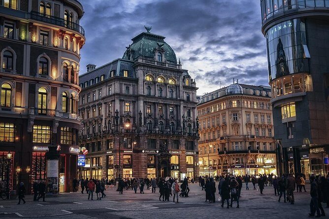 Private Scenic Transfer from Budapest to Vienna with 4h of Sightseeing - FAQs