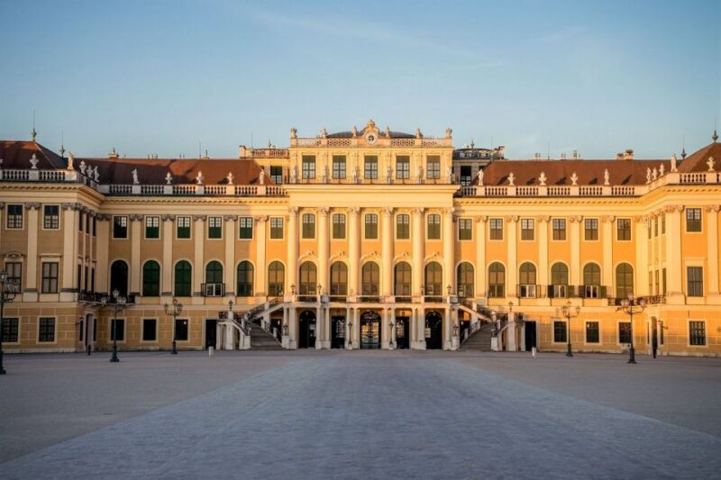 Private Schönbrunn Palace Tour: Entrance included - Key Points