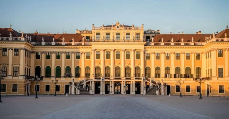 Private Schönbrunn Palace Tour: Entrance included - Exploring Schönbrunn Palace: What makes this tour special?