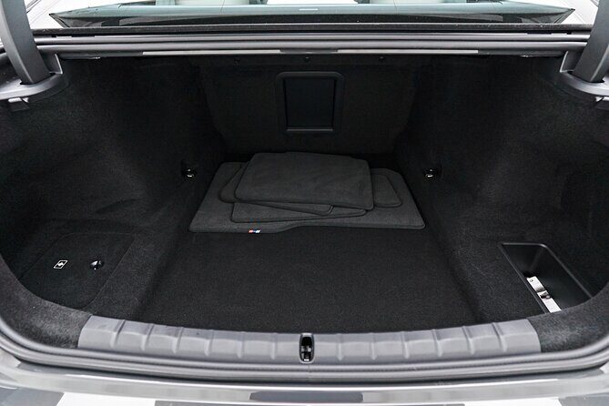 Private Sedan Arrival from J F Kennedy Airport JFK to Manhattan - FAQ