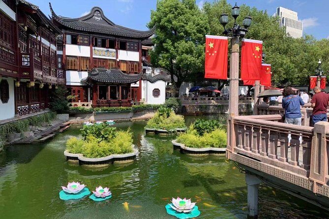 Private Shanghai city sightseeing of Bund ,Yuyuan Garden&River cruise - Whats Included and What Not
