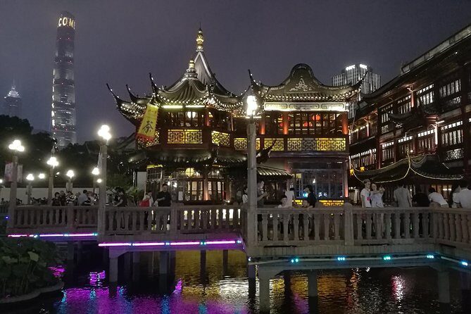 Private Shanghai Layover Tour to Zhaojialou Water Town with City Highlights - Key Points