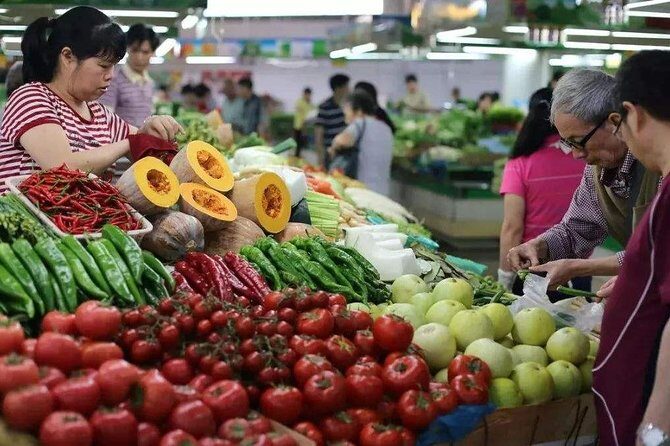 Private Shanghai Tour with Shanghai Home Visiting And Cooking Class - Uncover Shanghai Through Its People: A Deep Dive Into the Private Home Visiting and Cooking Tour