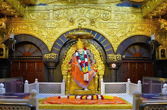 Private Shirdi with 3 Jyotirlinga Darshan Tour from Mumbai - FAQs