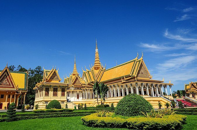 Private Shore Tour: Discover Phnom Penh's Historical Gems - What Do Past Travelers Say?