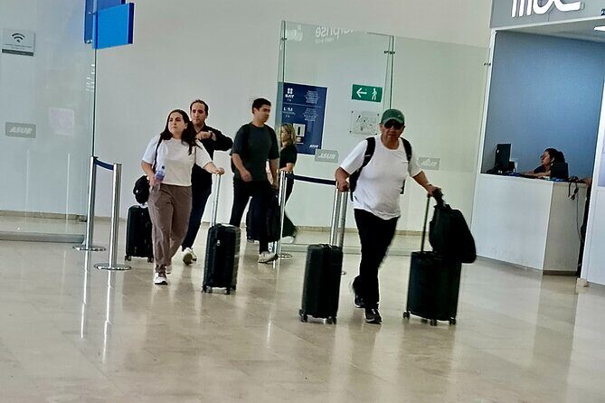 Private shuttle service at Oaxaca Airport Hotel - Key Points