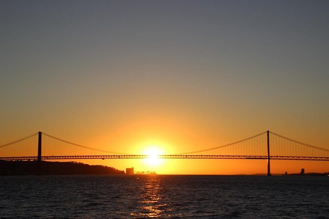 Private Sightseeing in Lisbon By Night - Key Points