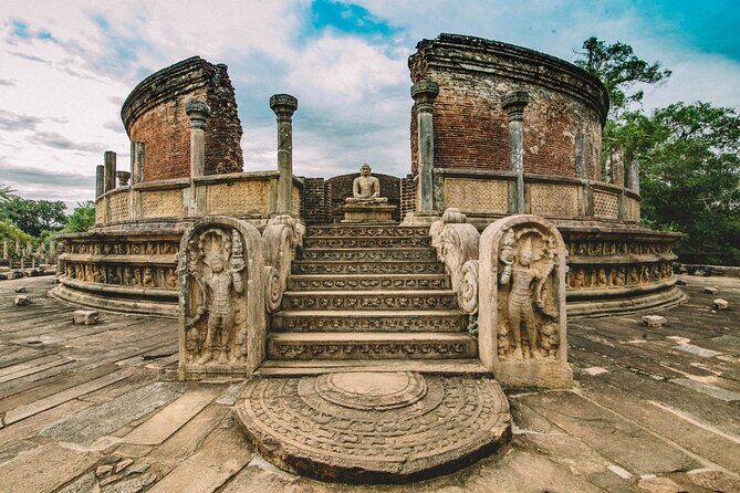 Private Sightseeing Tour in Sri Lanka - Pigeon Island Marine National Park