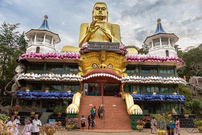 Private Sigiriya and Dambulla Day Tour from Colombo - Key Points