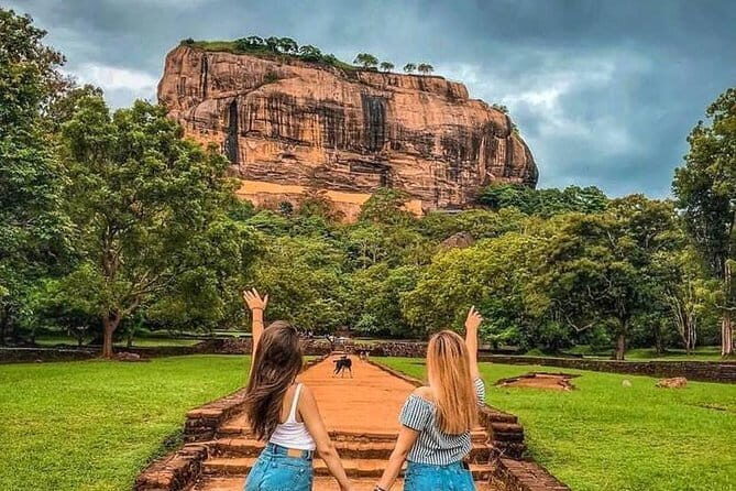 Private Sigiriya & Dambulla Day Tour From Colombo - Key Points