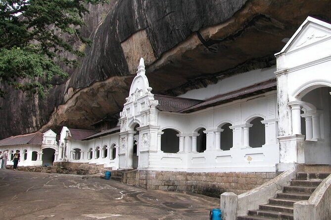 Private Sigiriya Day Tour and Authentic Sri Lankan Lunch Buffet - The Sum Up